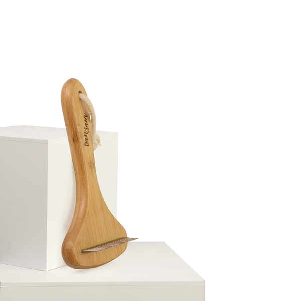 Dan & Sam - Bamboo Rotating Wide Tooth Rake – Pets Domain